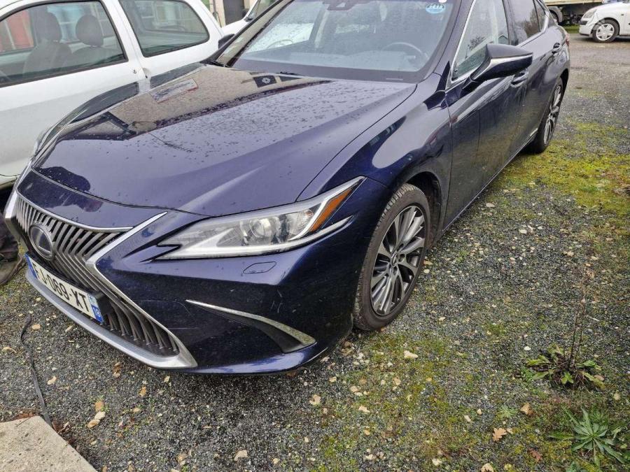 Violets Lexus ES 300 H 2019 Tauragė, ar dzinēja tilpumu 2.50 L un nobraukumu 171 tūkst. km par 22900 €, foto 2 vietnē AUTOMOTO.COM.LV