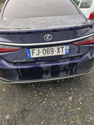 Violets Lexus ES 300 H 2019 Tauragė, ar dzinēja tilpumu 2.50 L un nobraukumu 171 tūkst. km par 22900 €, foto 5 vietnē AUTOMOTO.COM.LV