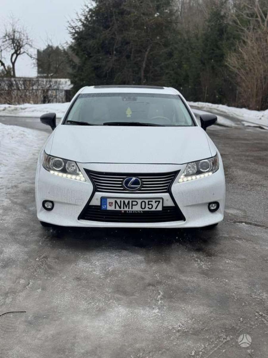 Balts Lexus ES 300 H 2015 Viļņa, ar dzinēja tilpumu 2.50 L un nobraukumu 178 tūkst. km par 13450 €, foto 5 vietnē AUTOMOTO.COM.LV