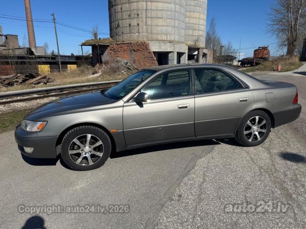 Smilšu krāsa Lexus ES 1998 Tallina, ar dzinēja tilpumu 3.00 L un nobraukumu 191 tūkst. km par 6000 €, foto 3 vietnē AUTOMOTO.COM.LV