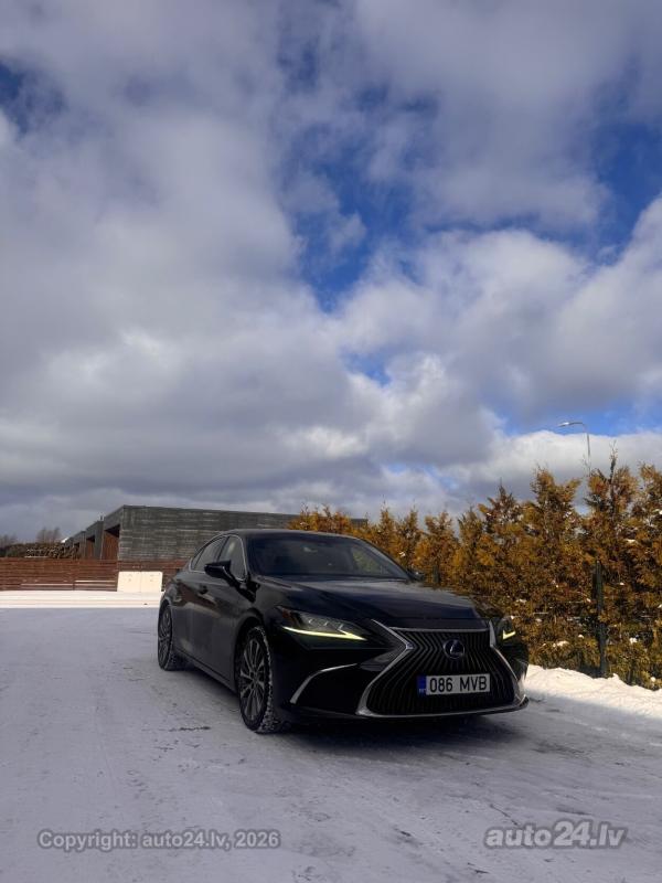 Black Lexus ES 2019 in Tallinn, with an engine capacity of 2.50 L and mileage of 182 thousand km for 27000 €, photo 9 on AUTOMOTO.COM.LV