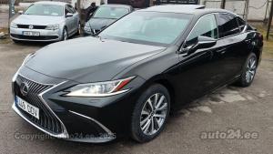 Black Lexus ES 2020 in Tallinn, with an engine capacity of 2.50 L and mileage of 270 thousand km for 26250 €, photo 3 on AUTOMOTO.COM.LV