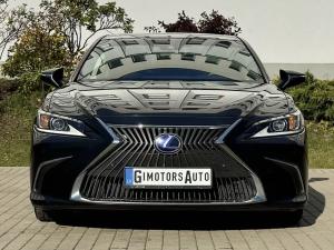 Melns Lexus ES 2020 Rīga, ar dzinēja tilpumu 2.50 L un nobraukumu 121 tūkst. km par 27590 €, foto 3 vietnē AUTOMOTO.COM.LV