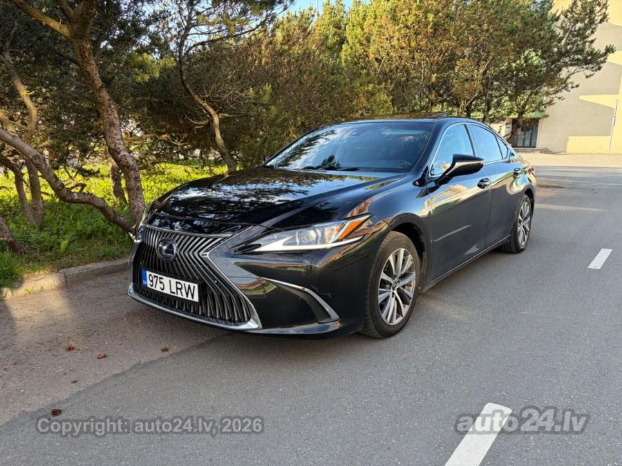 Melns Lexus ES 2020 Tallina, ar dzinēja tilpumu 2.50 L un nobraukumu 387 tūkst. km par 22000 €, foto 1 vietnē AUTOMOTO.COM.LV