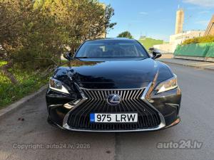 Melns Lexus ES 2020 Tallina, ar dzinēja tilpumu 2.50 L un nobraukumu 387 tūkst. km par 22000 €, foto 3 vietnē AUTOMOTO.COM.LV