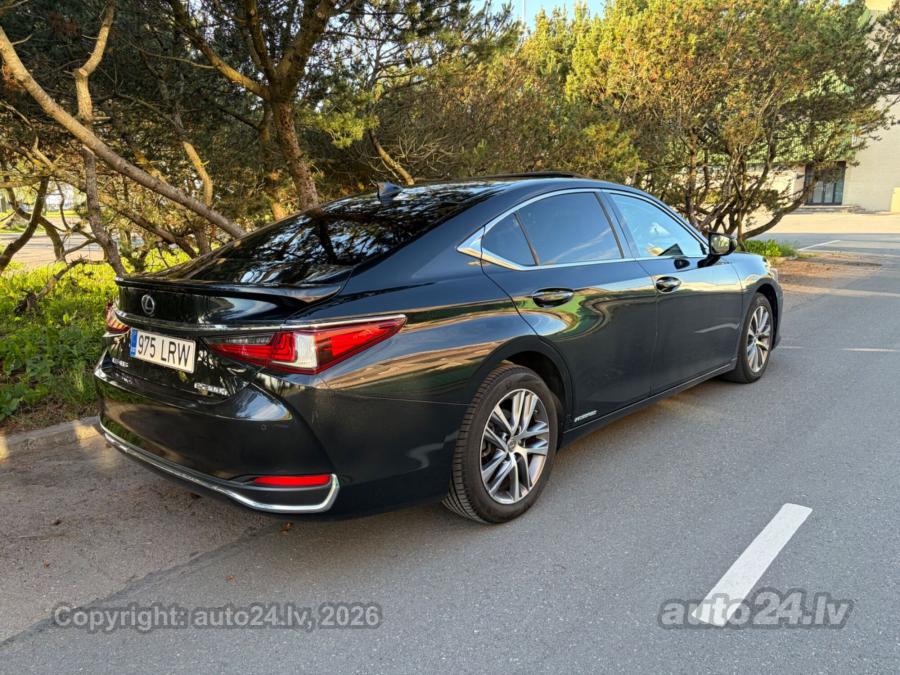 Melns Lexus ES 2020 Tallina, ar dzinēja tilpumu 2.50 L un nobraukumu 387 tūkst. km par 22000 €, foto 7 vietnē AUTOMOTO.COM.LV