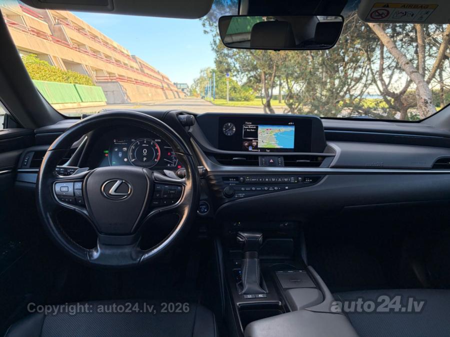 Melns Lexus ES 2020 Tallina, ar dzinēja tilpumu 2.50 L un nobraukumu 387 tūkst. km par 22000 €, foto 9 vietnē AUTOMOTO.COM.LV