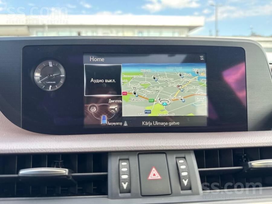 Black Lexus ES 2020 in Riga, with an engine capacity of 2.50 L and mileage of 178 thousand km for 25500 €, photo 15 on AUTOMOTO.COM.LV