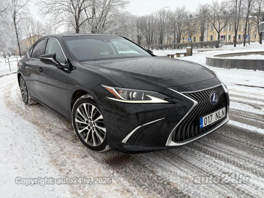Melns Lexus ES 2021 Tallina, ar dzinēja tilpumu 2.50 L un nobraukumu 93 tūkst. km par 33000 €, foto 4 vietnē AUTOMOTO.COM.LV