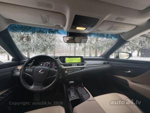Melns Lexus ES 2021 Tallina, ar dzinēja tilpumu 2.50 L un nobraukumu 93 tūkst. km par 33000 €, foto 6 vietnē AUTOMOTO.COM.LV