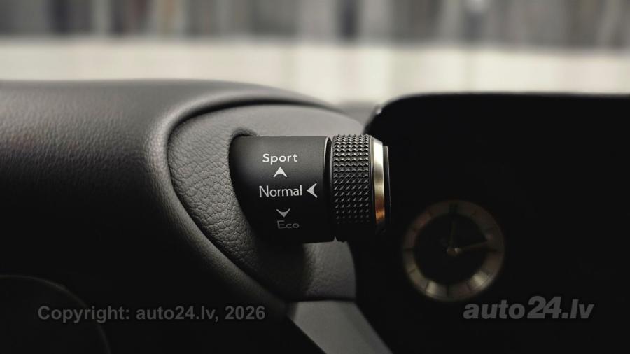 Black Lexus ES 2022 in Tallinn, with an engine capacity of 2.50 L and mileage of 42 thousand km for 41995 €, photo 23 on AUTOMOTO.COM.LV