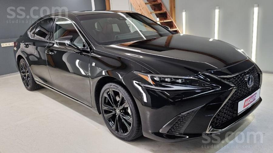 Melns Lexus ES 2022 Tallina, ar dzinēja tilpumu 2.50 L un nobraukumu 42 tūkst. km par 41995 €, foto 4 vietnē AUTOMOTO.COM.LV