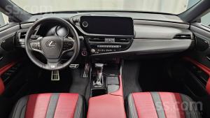Melns Lexus ES 2022 Tallina, ar dzinēja tilpumu 2.50 L un nobraukumu 42 tūkst. km par 41995 €, foto 15 vietnē AUTOMOTO.COM.LV