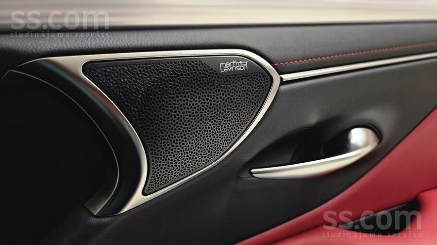Melns Lexus ES 2022 Tallina, ar dzinēja tilpumu 2.50 L un nobraukumu 42 tūkst. km par 41995 €, foto 21 vietnē AUTOMOTO.COM.LV