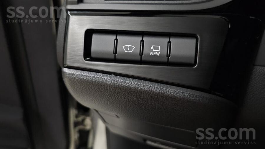 Melns Lexus ES 2022 Tallina, ar dzinēja tilpumu 2.50 L un nobraukumu 42 tūkst. km par 41995 €, foto 22 vietnē AUTOMOTO.COM.LV