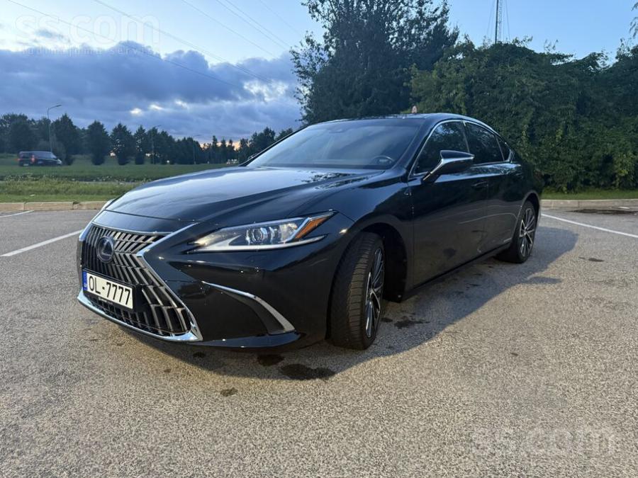 Melns Lexus ES 2022 Rīga, ar dzinēja tilpumu 2.50 L un nobraukumu 39 tūkst. km par 36800 €, foto 3 vietnē AUTOMOTO.COM.LV