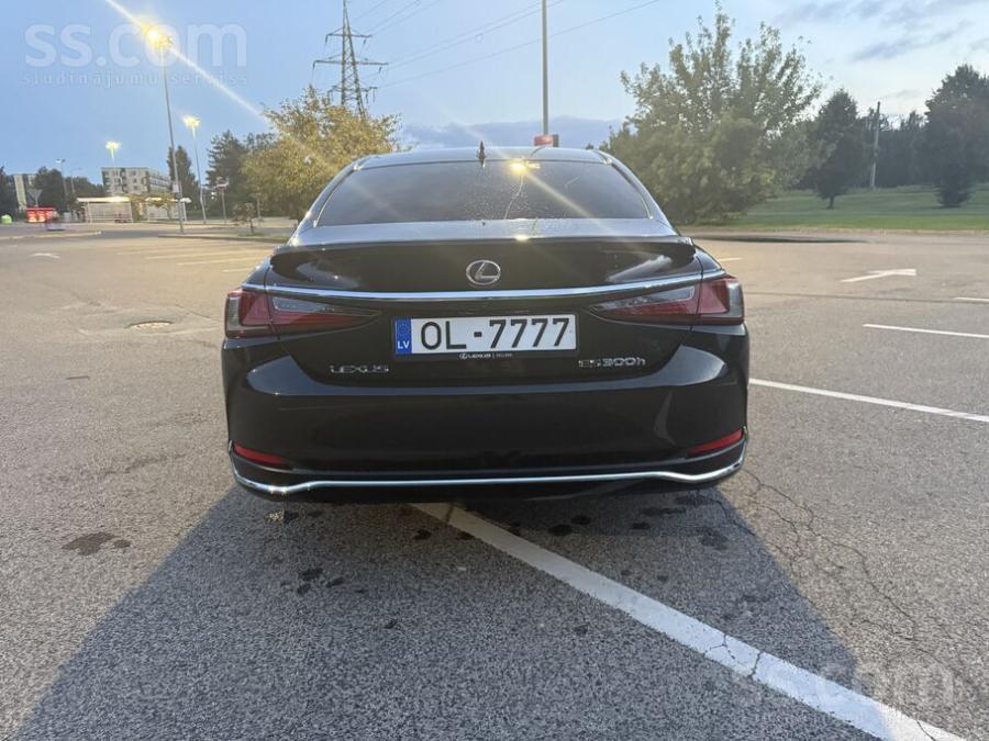 Melns Lexus ES 2022 Rīga, ar dzinēja tilpumu 2.50 L un nobraukumu 39 tūkst. km par 36800 €, foto 6 vietnē AUTOMOTO.COM.LV