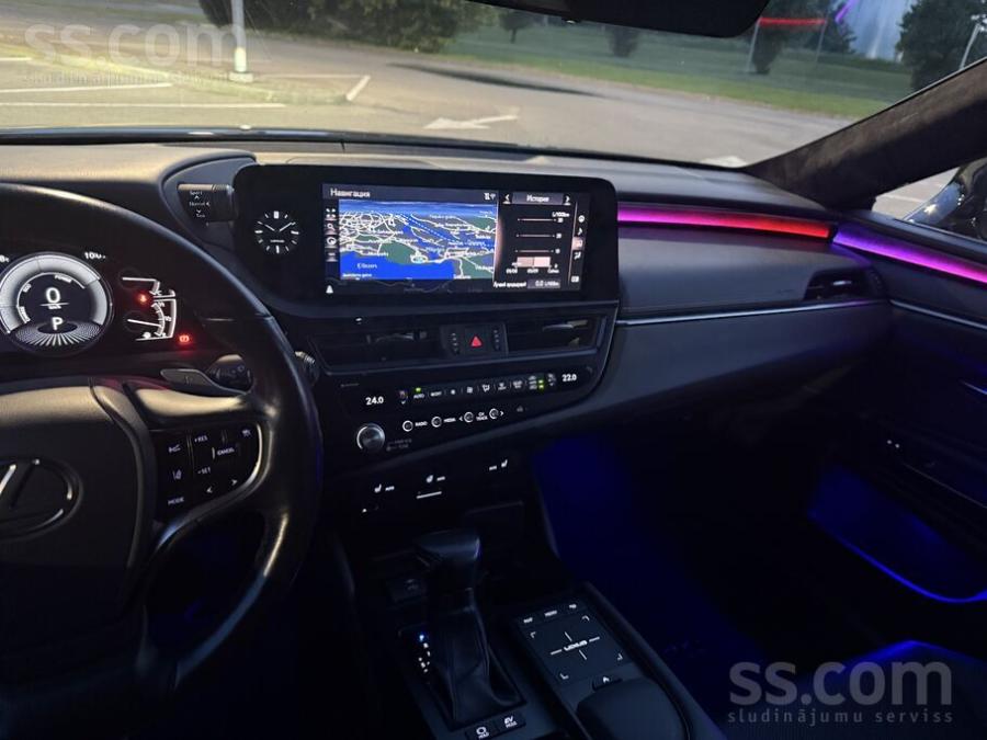 Melns Lexus ES 2022 Rīga, ar dzinēja tilpumu 2.50 L un nobraukumu 39 tūkst. km par 36800 €, foto 10 vietnē AUTOMOTO.COM.LV