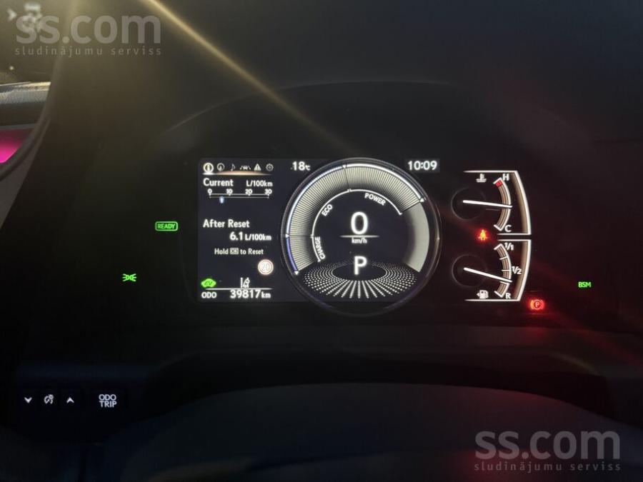 Melns Lexus ES 2022 Rīga, ar dzinēja tilpumu 2.50 L un nobraukumu 39 tūkst. km par 36800 €, foto 12 vietnē AUTOMOTO.COM.LV
