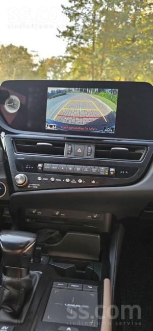 Melns Lexus ES 2022 Rīga, ar dzinēja tilpumu 2.50 L un nobraukumu 89 tūkst. km par 32300 €, foto 7 vietnē AUTOMOTO.COM.LV