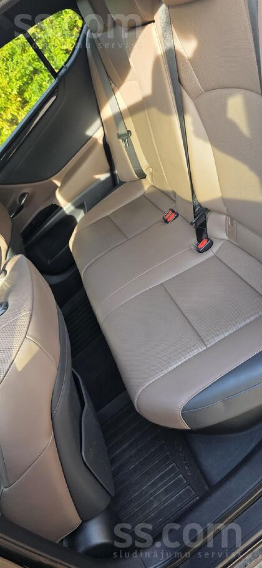 Melns Lexus ES 2022 Rīga, ar dzinēja tilpumu 2.50 L un nobraukumu 89 tūkst. km par 32300 €, foto 10 vietnē AUTOMOTO.COM.LV