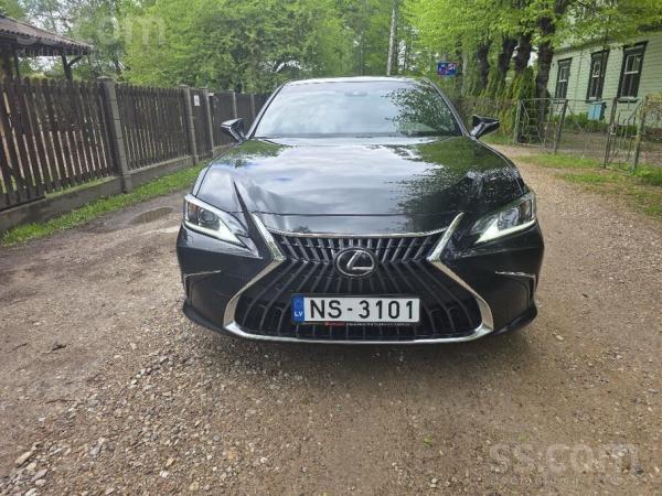 Melns Lexus ES 2023 Jūrmala, ar dzinēja tilpumu 2.50 L un nobraukumu 112 tūkst. km par 32999 €, foto 2 vietnē AUTOMOTO.COM.LV