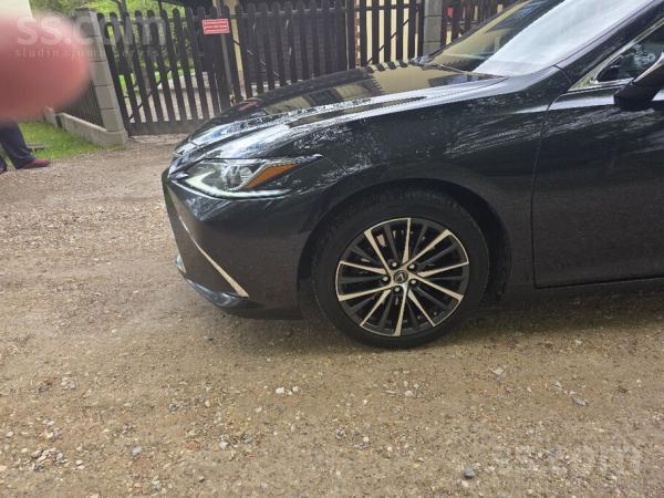Melns Lexus ES 2023 Jūrmala, ar dzinēja tilpumu 2.50 L un nobraukumu 112 tūkst. km par 32999 €, foto 7 vietnē AUTOMOTO.COM.LV
