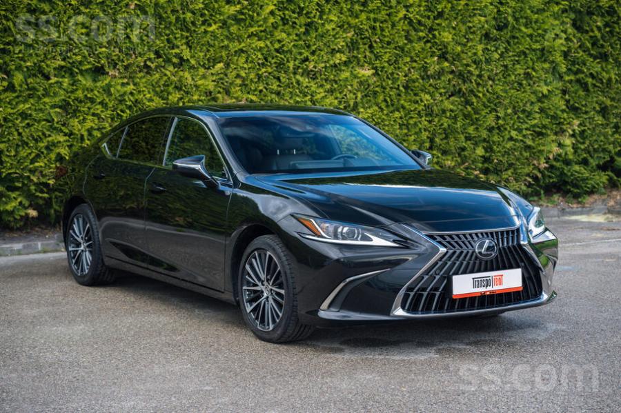 Melns Lexus ES 2024 Rīga, ar dzinēja tilpumu 2.50 L un nobraukumu 29 tūkst. km par 37400 €, foto 4 vietnē AUTOMOTO.COM.LV