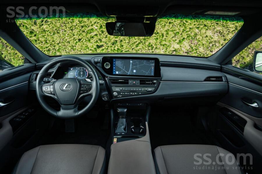 Melns Lexus ES 2024 Rīga, ar dzinēja tilpumu 2.50 L un nobraukumu 29 tūkst. km par 37400 €, foto 17 vietnē AUTOMOTO.COM.LV