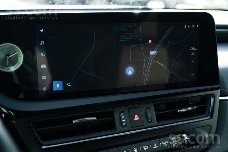 Melns Lexus ES 2024 Rīga, ar dzinēja tilpumu 2.50 L un nobraukumu 29 tūkst. km par 37400 €, foto 23 vietnē AUTOMOTO.COM.LV