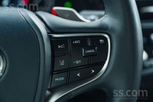 Melns Lexus ES 2024 Rīga, ar dzinēja tilpumu 2.50 L un nobraukumu 29 tūkst. km par 37400 €, foto 28 vietnē AUTOMOTO.COM.LV