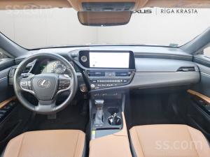 Melns Lexus ES 2024 Rīga, ar dzinēja tilpumu 2.50 L un nobraukumu 42 tūkst. km par 40700 €, foto 8 vietnē AUTOMOTO.COM.LV