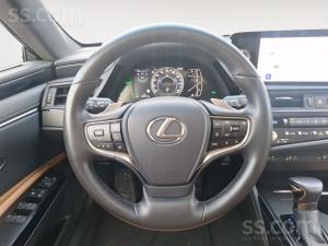 Melns Lexus ES 2024 Rīga, ar dzinēja tilpumu 2.50 L un nobraukumu 42 tūkst. km par 40700 €, foto 14 vietnē AUTOMOTO.COM.LV