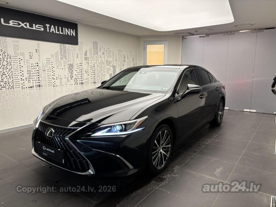 Melns Lexus ES 2025 Tallina, ar dzinēja tilpumu 2.50 L un nobraukumu 26 tūkst. km par 46900 €, foto 1 vietnē AUTOMOTO.COM.LV
