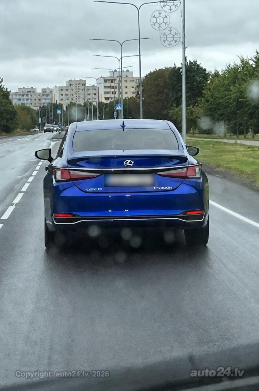 Blue Lexus ES 2019 in Tallinn, with an engine capacity of 2.50 L and mileage of 0 thousand km for 28000 €, photo 3 on AUTOMOTO.COM.LV
