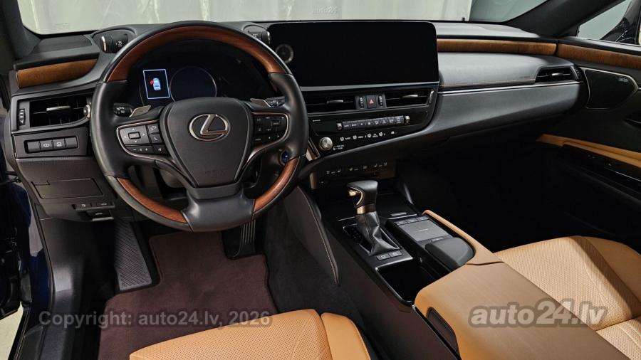 Zils Lexus ES 2022 Tallina, ar dzinēja tilpumu 2.50 L un nobraukumu 68 tūkst. km par 41995 €, foto 16 vietnē AUTOMOTO.COM.LV