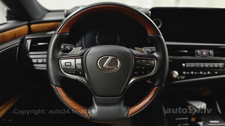 Zils Lexus ES 2022 Tallina, ar dzinēja tilpumu 2.50 L un nobraukumu 68 tūkst. km par 41995 €, foto 17 vietnē AUTOMOTO.COM.LV