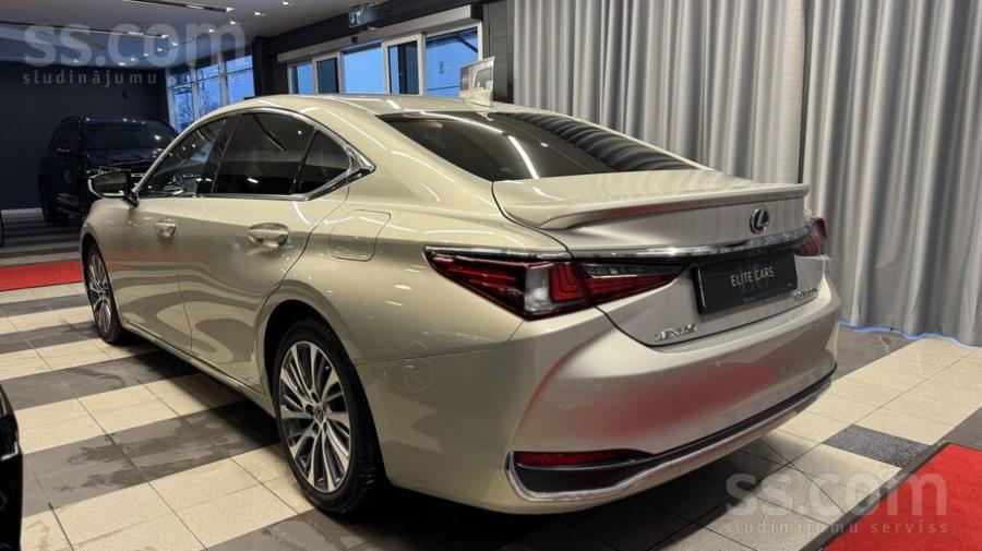 Lexus ES 2019 Rīga, ar dzinēja tilpumu 2.50 L un nobraukumu 81 tūkst. km par 28490 €, foto 8 vietnē AUTOMOTO.COM.LV