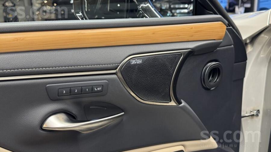 Lexus ES 2019 Rīga, ar dzinēja tilpumu 2.50 L un nobraukumu 81 tūkst. km par 28490 €, foto 18 vietnē AUTOMOTO.COM.LV