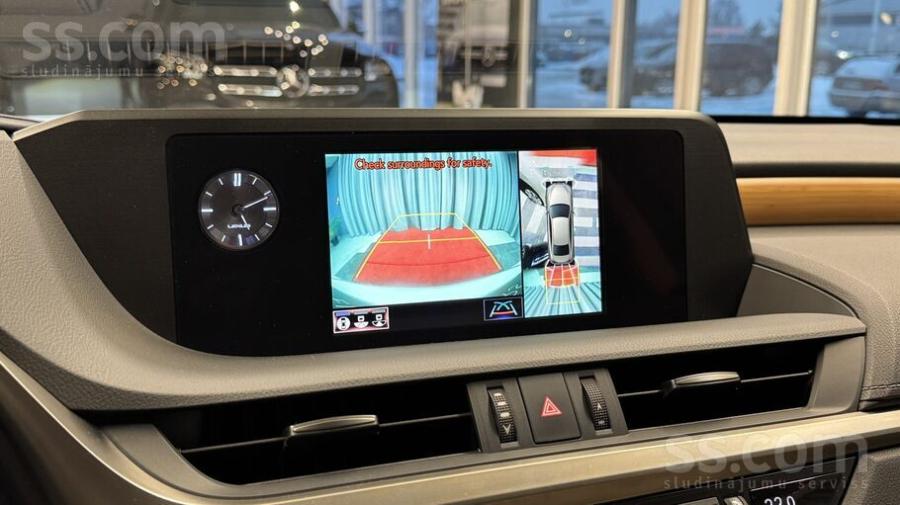 Lexus ES 2019 Rīga, ar dzinēja tilpumu 2.50 L un nobraukumu 81 tūkst. km par 28490 €, foto 24 vietnē AUTOMOTO.COM.LV