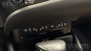 Lexus ES 2019 Rīga, ar dzinēja tilpumu 2.50 L un nobraukumu 81 tūkst. km par 28490 €, foto 25 vietnē AUTOMOTO.COM.LV