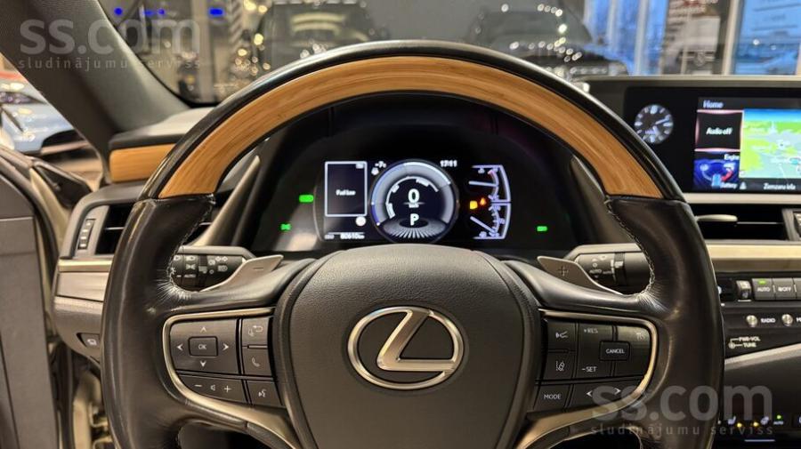 Lexus ES 2019 Rīga, ar dzinēja tilpumu 2.50 L un nobraukumu 81 tūkst. km par 28490 €, foto 26 vietnē AUTOMOTO.COM.LV