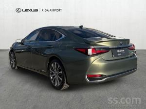 Зеленый Лексус ЕС 2020 в Рига, объемом двигателя 2.50 л и пробегом 87 тыс. км за 32500 €, фото 18 на AUTOMOTO.COM.LV
