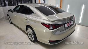 Pelēks Lexus ES 2019 Tallina, ar dzinēja tilpumu 2.50 L un nobraukumu 30 tūkst. km par 36999 €, foto 4 vietnē AUTOMOTO.COM.LV