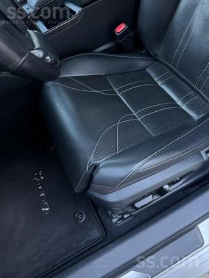 Pelēks Lexus ES 2019 Rīga, ar dzinēja tilpumu 2.50 L un nobraukumu 137 tūkst. km par 29500 €, foto 9 vietnē AUTOMOTO.COM.LV
