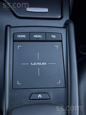 Pelēks Lexus ES 2019 Rīga, ar dzinēja tilpumu 2.50 L un nobraukumu 137 tūkst. km par 29500 €, foto 14 vietnē AUTOMOTO.COM.LV