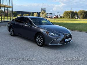 Grey Lexus ES 2020 in Tallinn, with an engine capacity of 2.50 L and mileage of 104 thousand km for 29900 €, photo 6 on AUTOMOTO.COM.LV