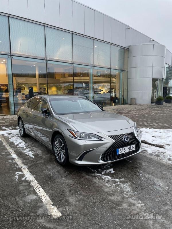 Pelēks Lexus ES 2021 Tallina, ar dzinēja tilpumu 2.50 L un nobraukumu 45 tūkst. km par 35000 €, foto 2 vietnē AUTOMOTO.COM.LV
