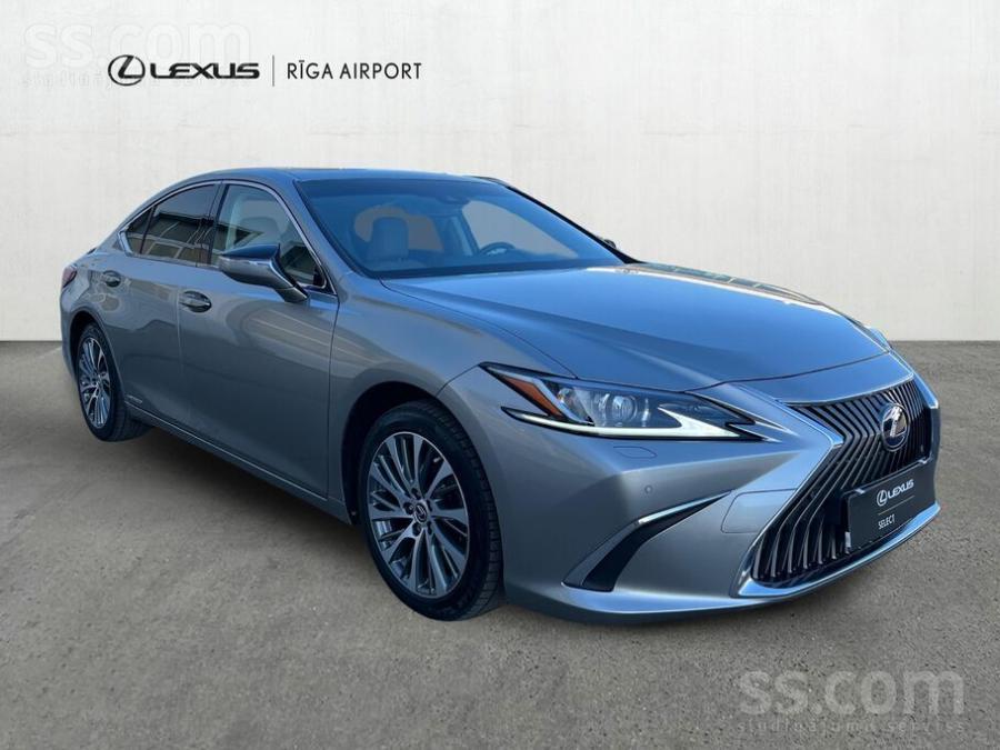 Grey Lexus ES 2021 in Riga, with an engine capacity of 2.50 L and mileage of 71 thousand km for 33000 €, photo 19 on AUTOMOTO.COM.LV
