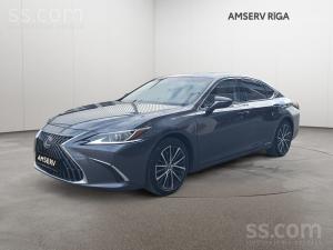 Pelēks Lexus ES 2022 Rīga, ar dzinēja tilpumu 2.50 L un nobraukumu 111 tūkst. km par 32900 €, foto  vietnē AUTOMOTO.COM.LV